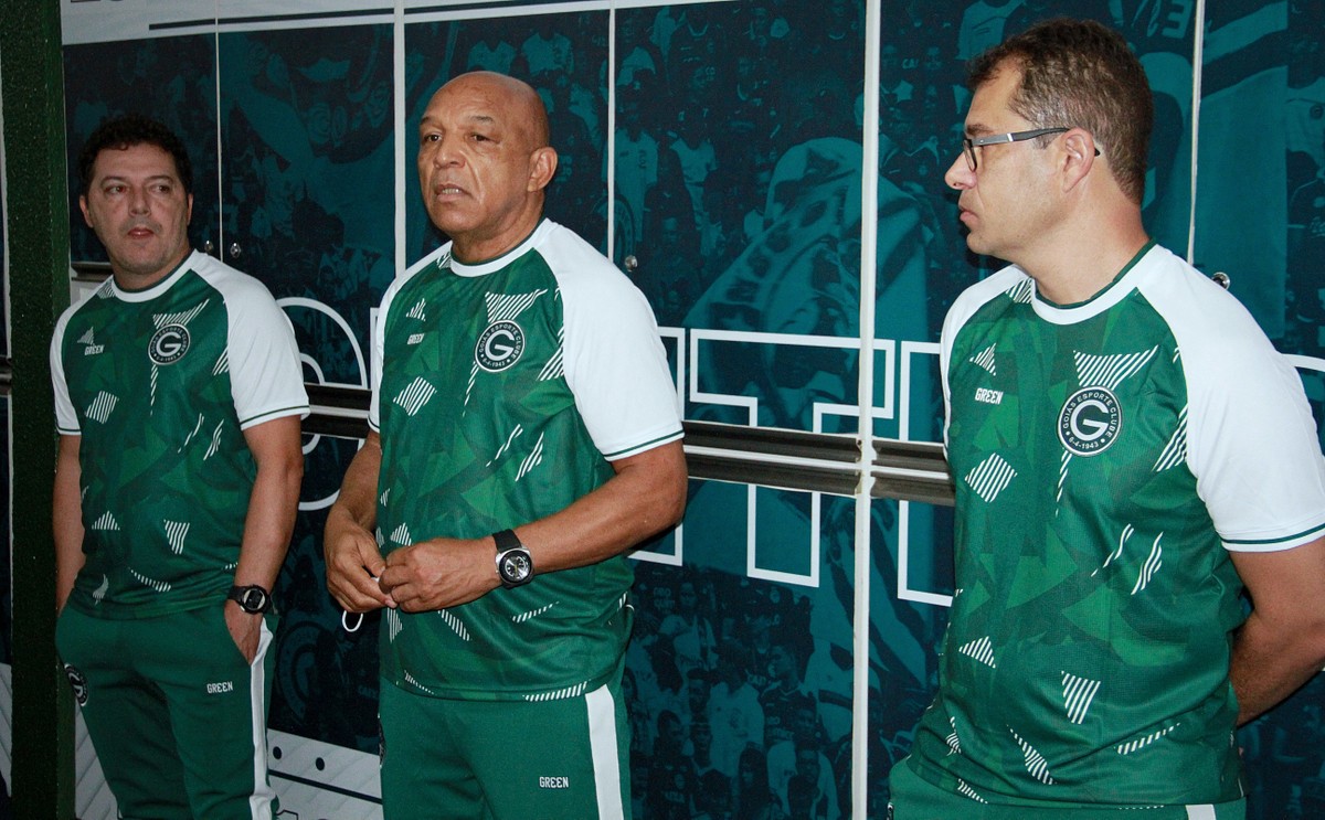 Goiás inicia pré-temporada com 28 jogadores, sendo sete reforços ...