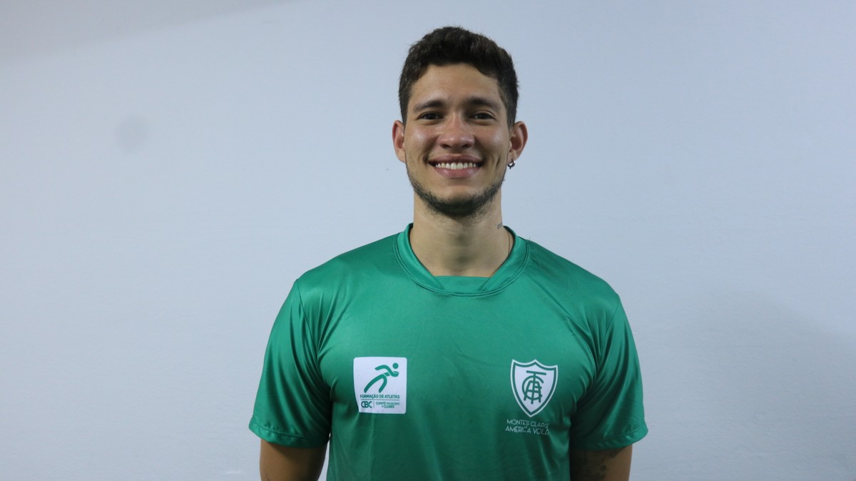 Central Matheus Paulo sai de time de Portugal para jogar no Montes ...