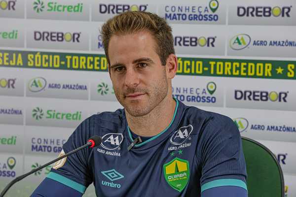 Apresentado no Cuiabá, Mateus Pasinato será titular no início do ano e ...