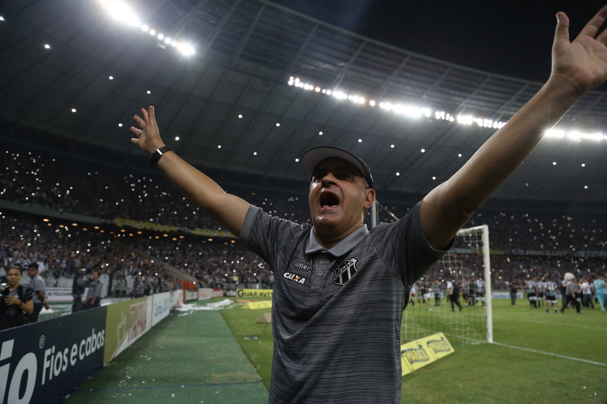 Chamusca chega a 50 jogos à frente do Ceará com aproveitamento de 66% ...