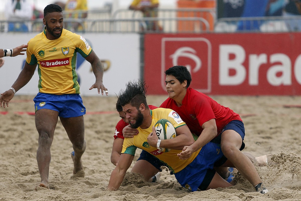 Seleções brasileiras de beach rugby disputam Super Desafio em Ipanema ...