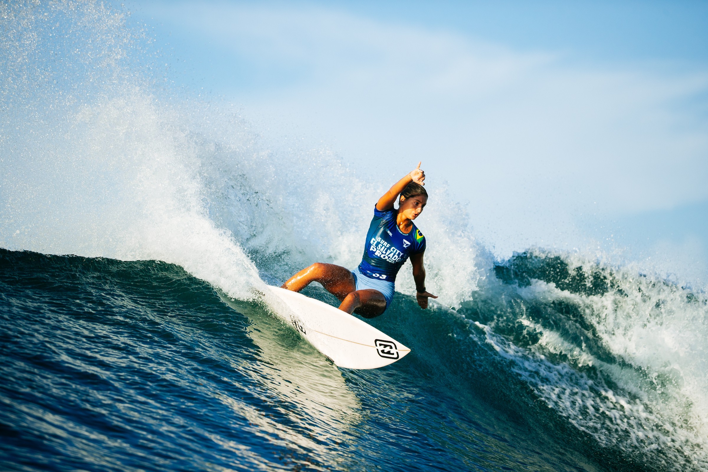 Luana Silva avança em Bells Beach e garante classificação inédita para ...