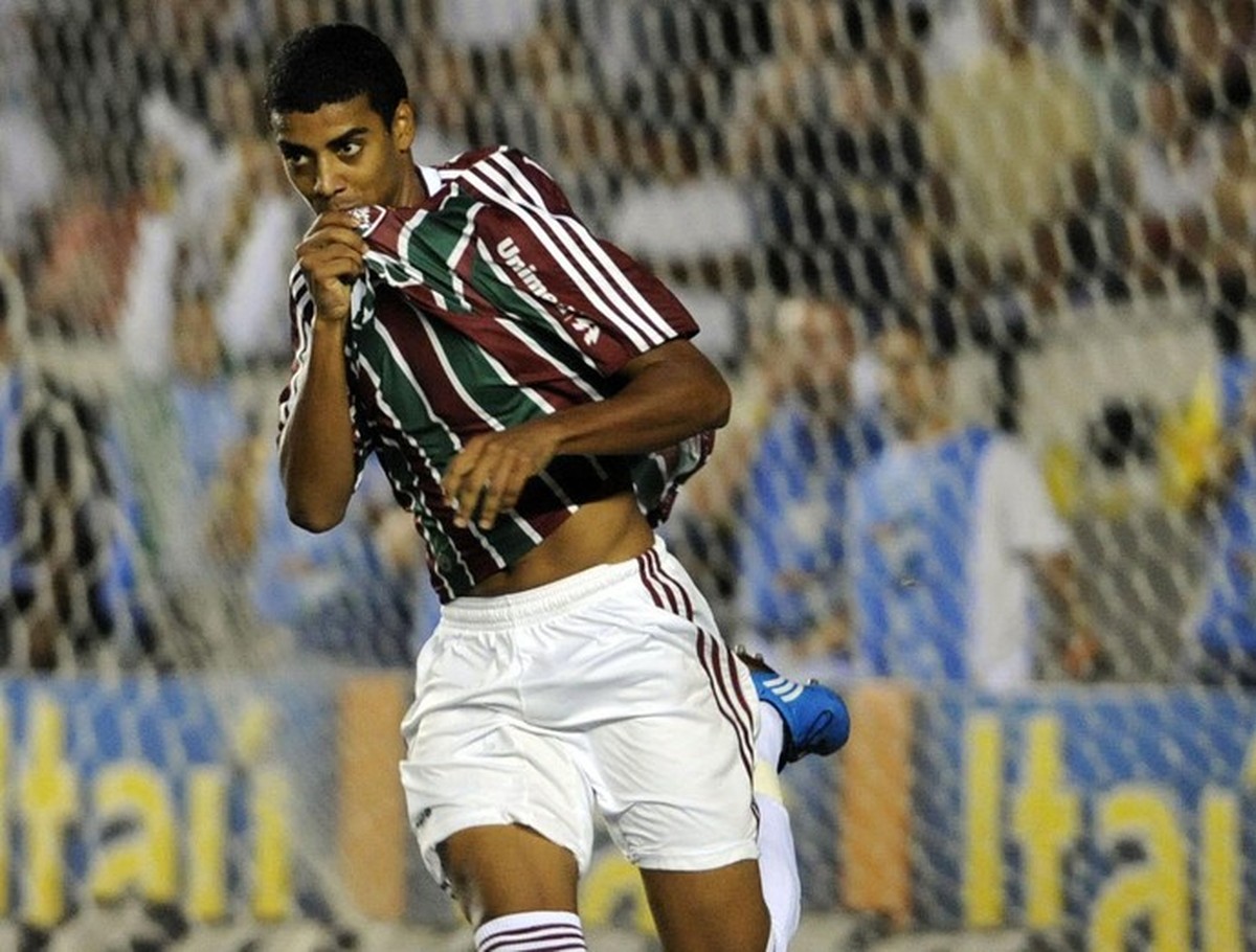 Há 14 anos, Alan fez gol em sua estreia pelo Fluminense e agora tenta ...