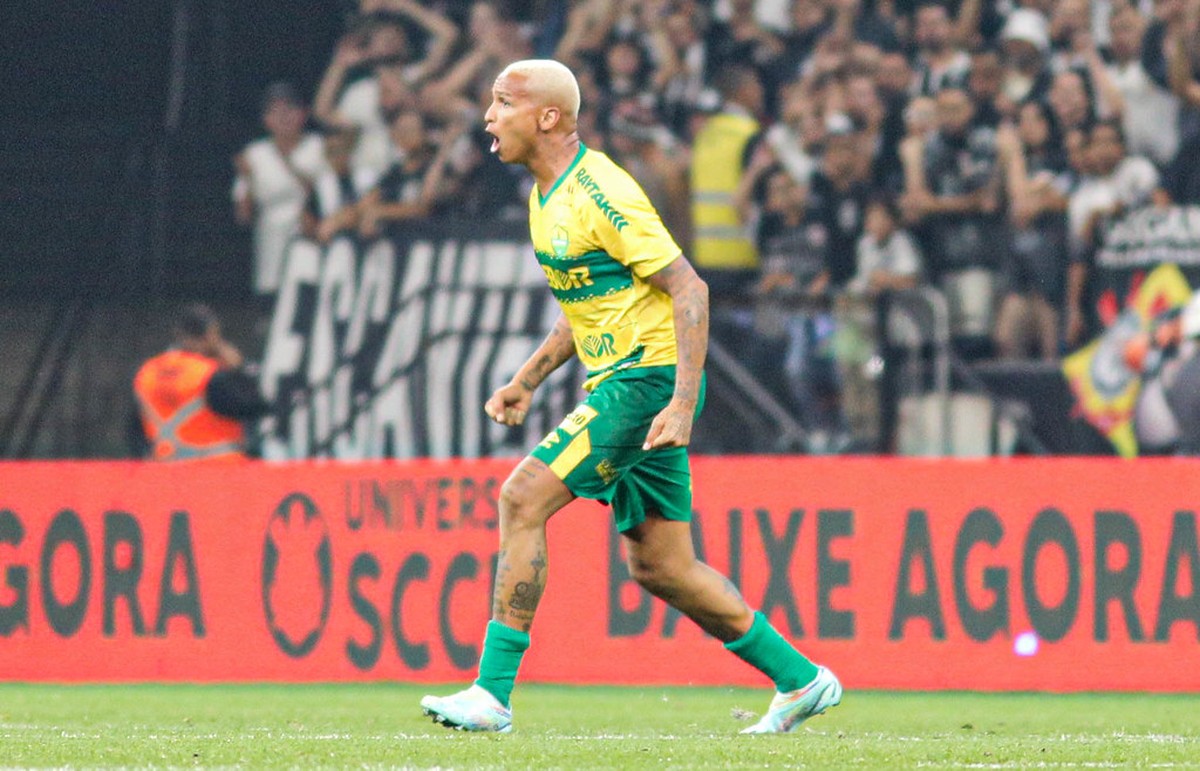 Responsável por um terço dos gols, Deyverson garantiu quase 60% dos ...