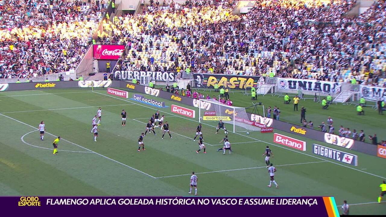 Torcida do Flamengo cria bandeirão da goleada por 6 a 1 sobre o Vasco; veja