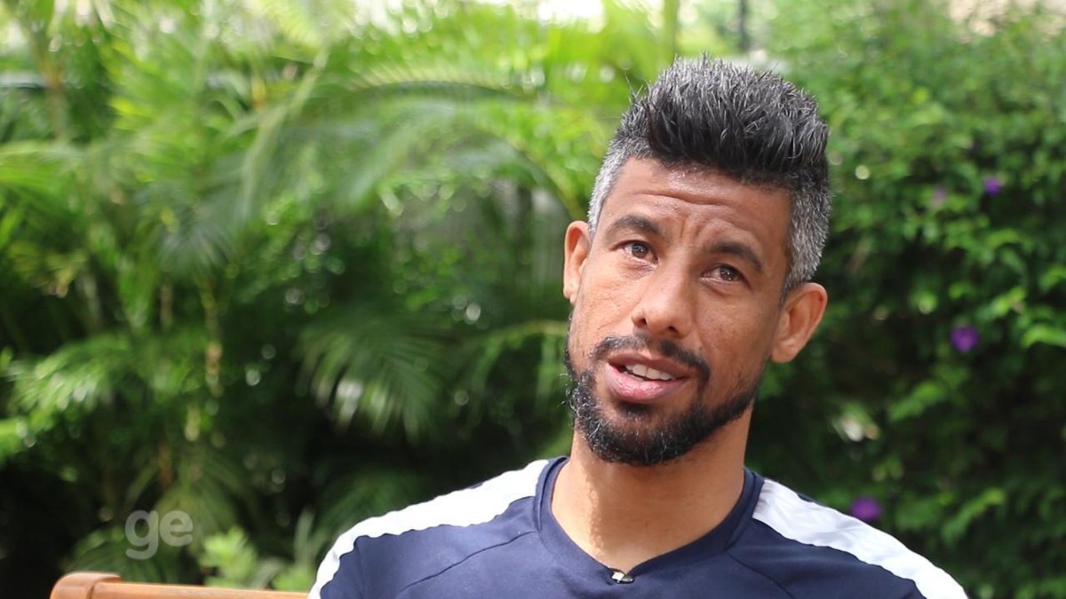 Romântico, ciumento e "turbinado" aos 38: Tudo Menos Futebol com Léo Moura