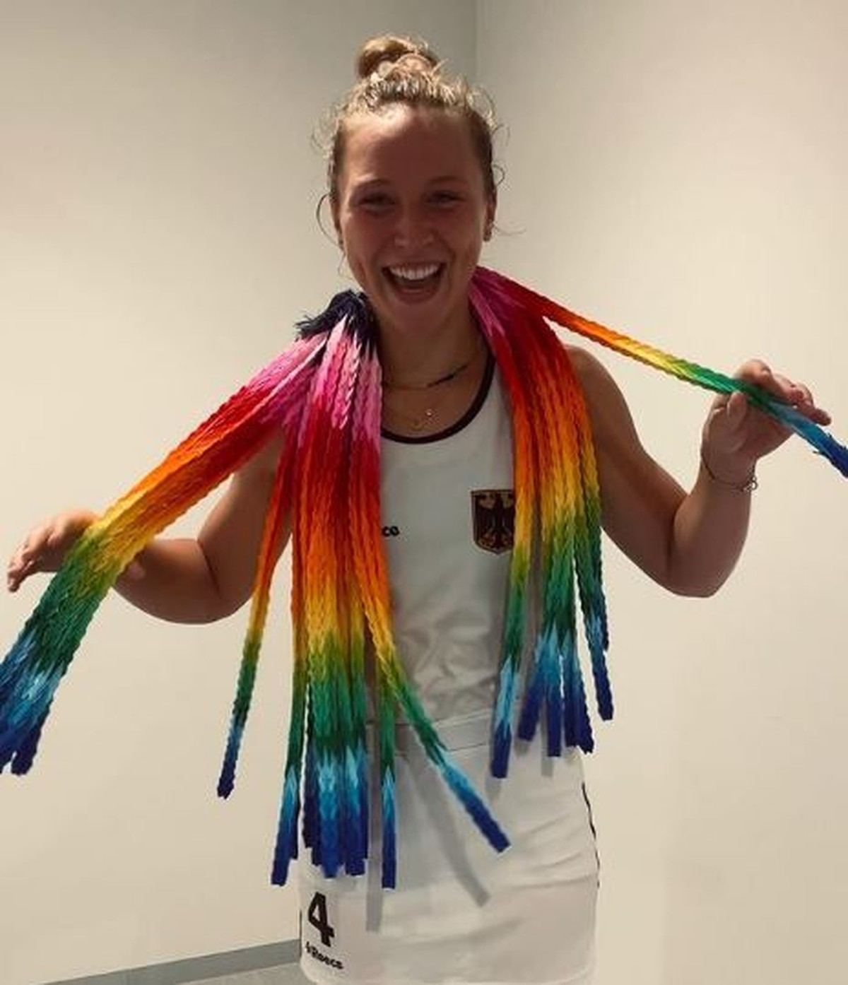 Alemã consegue autorização do COI para usar símbolo LGBTQIA+ e celebra ...