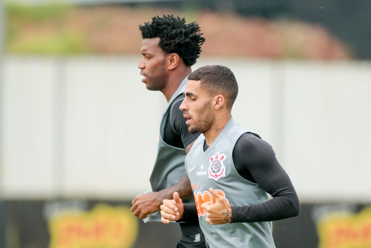 Antes de Dérbi, Corinthians enfrenta o Fluminense com cinco titulares ...