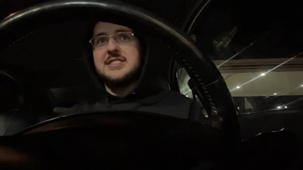 Streamer é banido da Twitch após beber e dirigir em live | streamers | ge