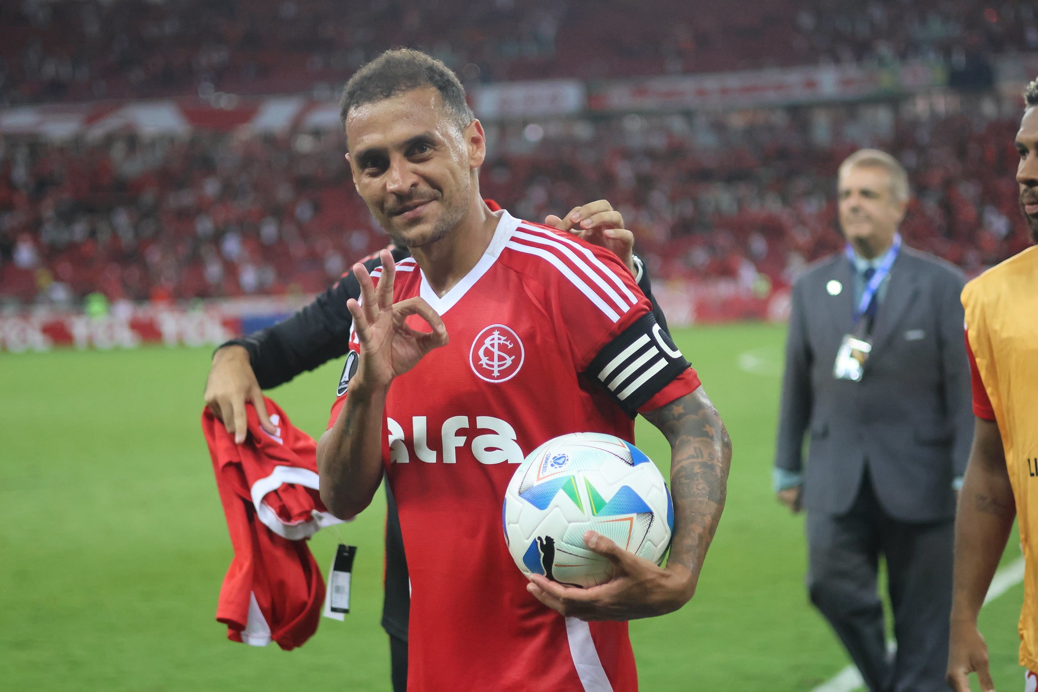 Liderança completa: Alan Patrick vive melhor fase da carreira | Ge