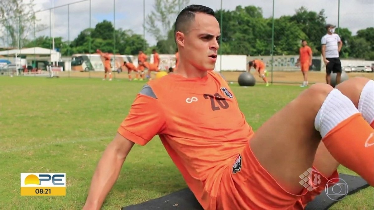 Victor Rangel avalia volta ao Santa Cruz e vê condições de ser titular ...