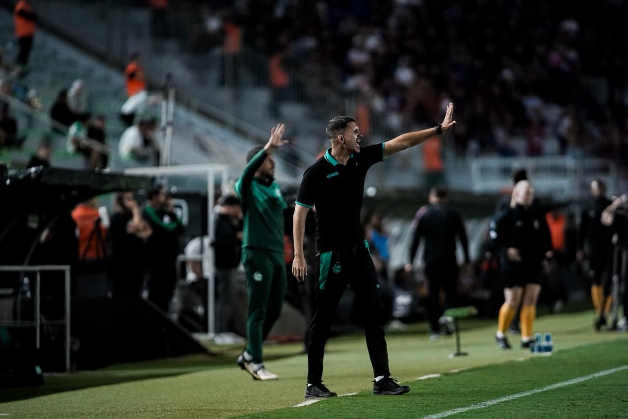 Barbieri celebra vitória no Ca-Ju: "Primeiro título da temporada" | Ge