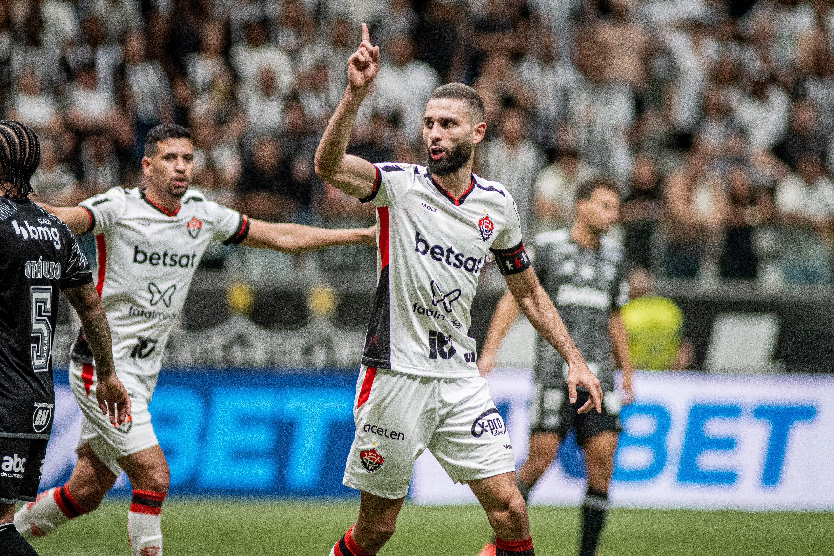 Wagner Leonardo lembra infância para explicar fase artilheira no ...