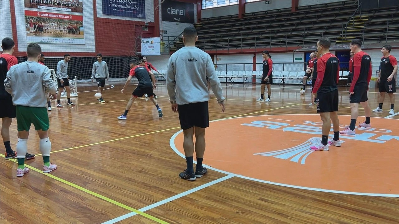 LNF: Atlântico Erechim vence o Cascavel de virada e avança às semifinais