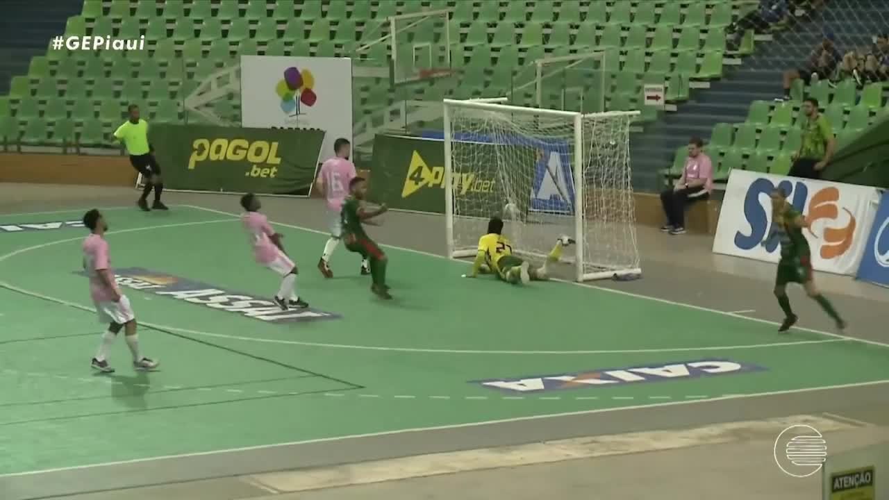 CAP vive "lua de mel" com Bié e acumula 1 mês de invencibilidade | Ge