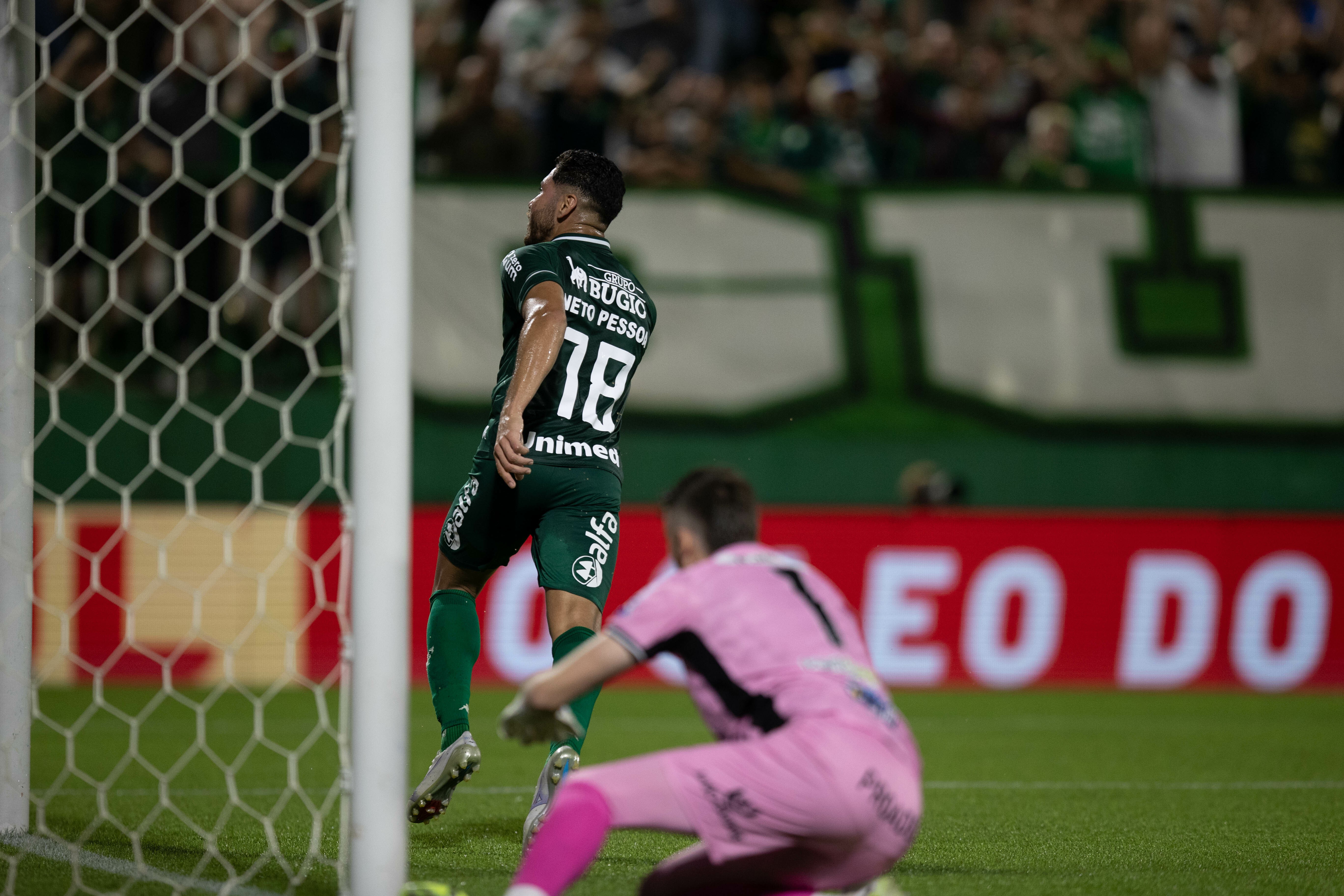 Athletico-PR alcança a liderança do returno da Série B; Chape e Remo ...