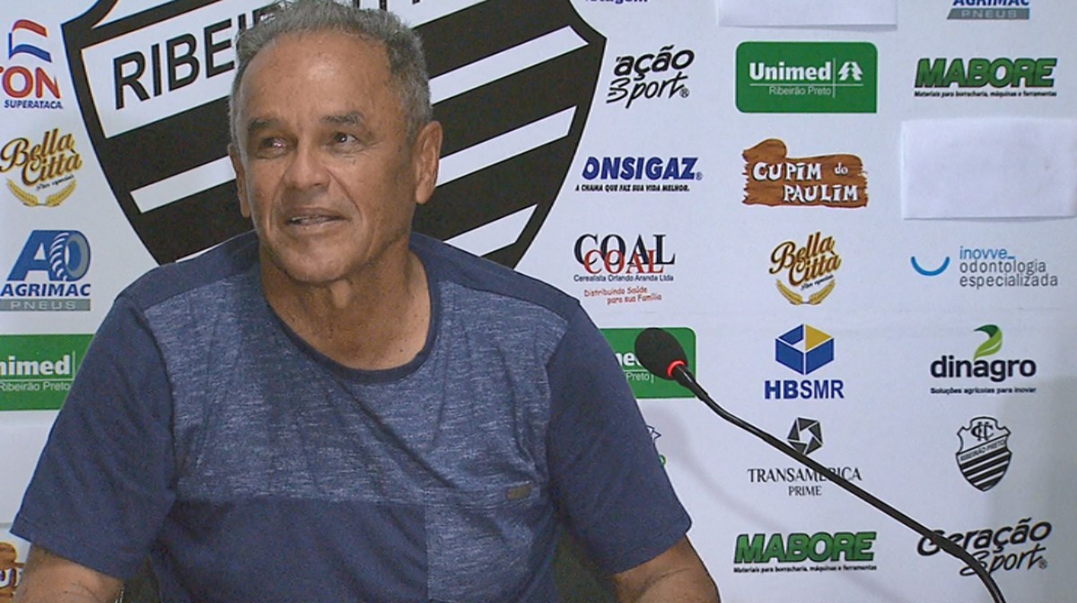 Com boa campanha na Copa Paulista, Comercial renova com Roberval para ...