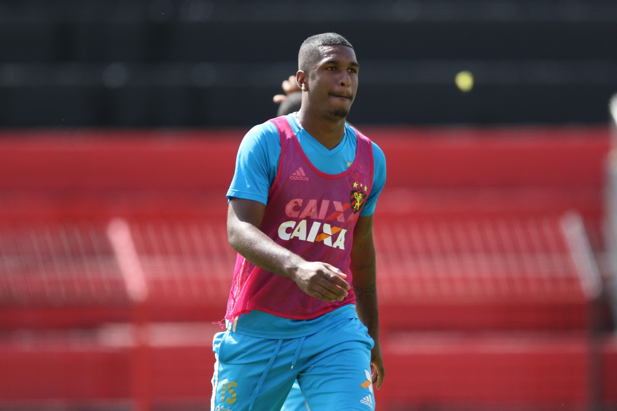 Felipe Rodrigues deixa Sport e deve acertar com Guarani | futebol | ge