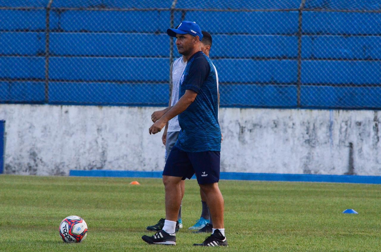 Sob o comando de Adriano Rodrigues, CSA viaja para tentar a ...