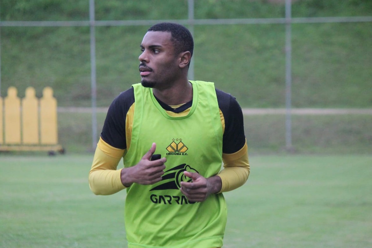 Londrina encaminha contratação do atacante Thiago Henrique para ...