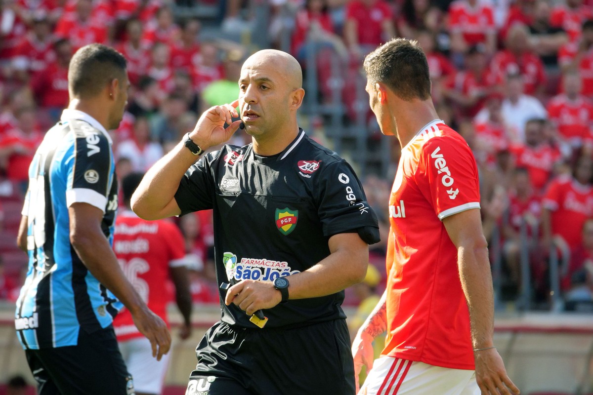 Jean Pierre e Leandro Vuaden apitam os Gre-Nais da semifinal do Gauchão ...