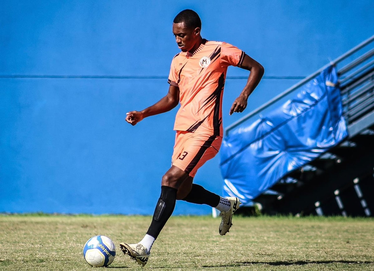 Zagueiro Diego Clemente exalta invencibilidade do Robô na Série D: "Grande desempenho ...