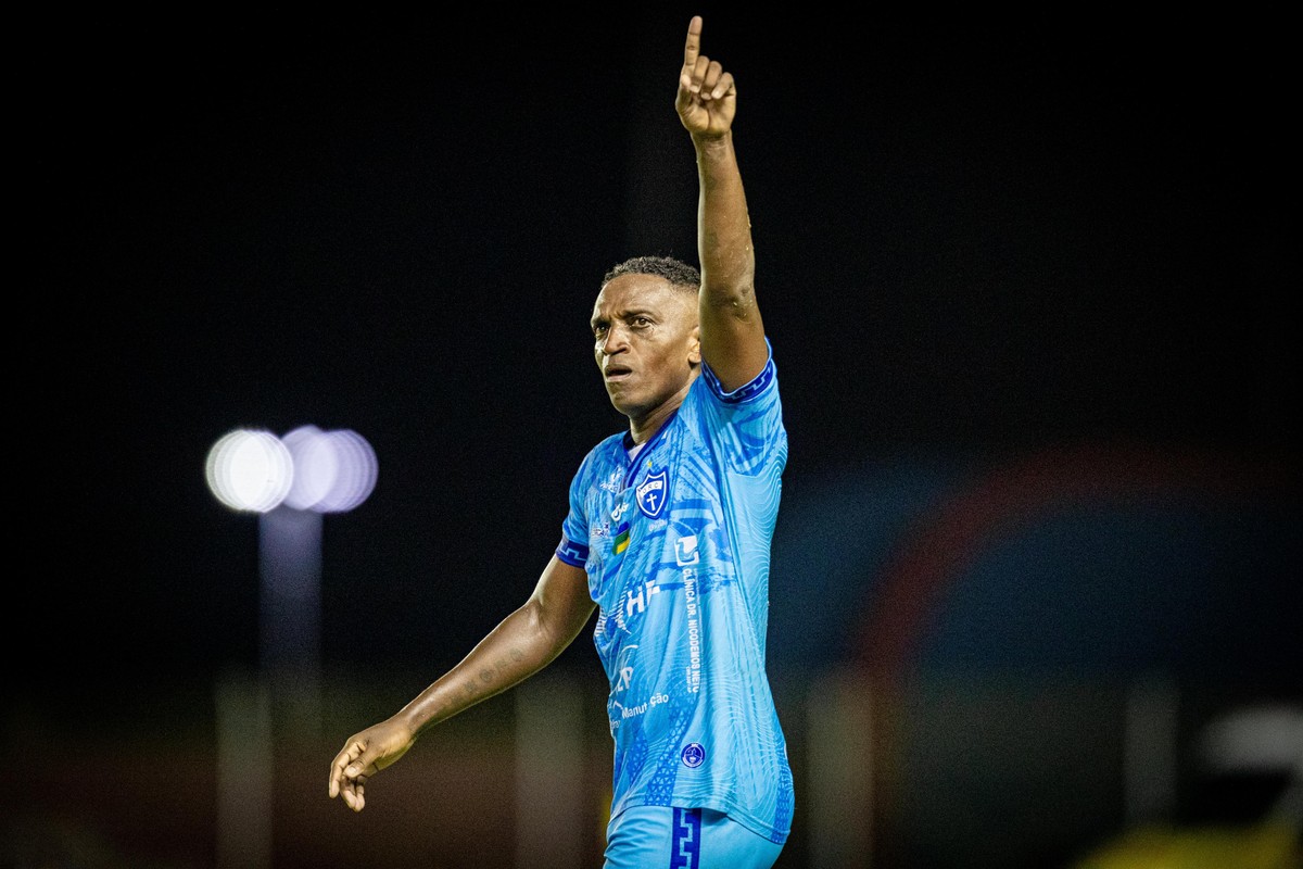 Lembra dele? Ex-Corinthians e Vasco, Abuda assina com Santos-PA, 35º ...