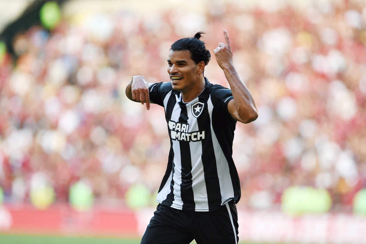 Escalação do Botafogo: Caçapa poupa jogadores e usará time misto contra ...