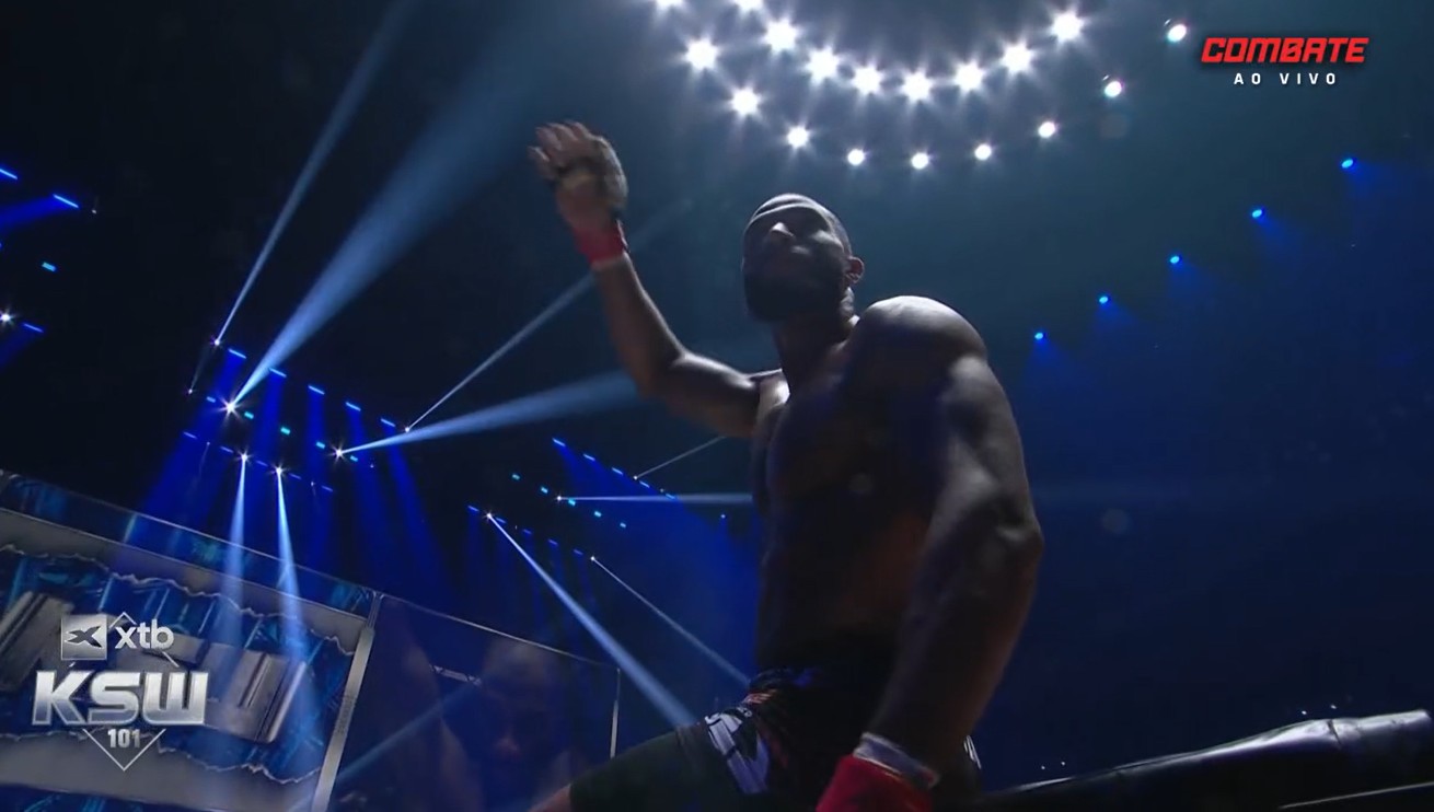 KSW 101: Parnasse nocauteia em noite de recorde de público em Paris