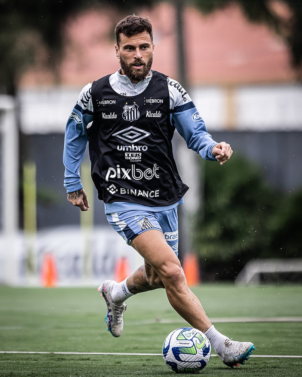 Santos prorroga contrato de Lucas Lima até abril de 2025 | santos | ge