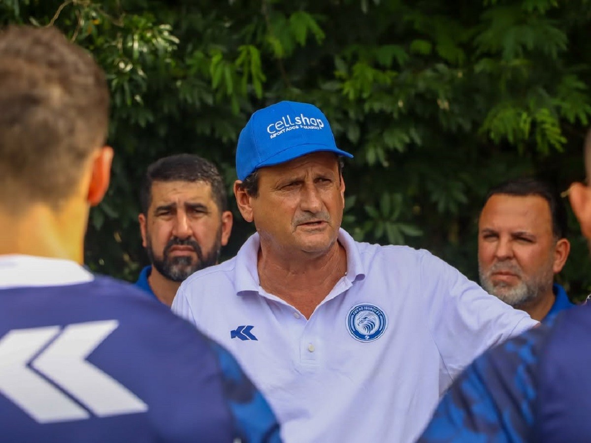 Dourados anuncia Claudemir Sturion como novo técnico para 2026 | Ge