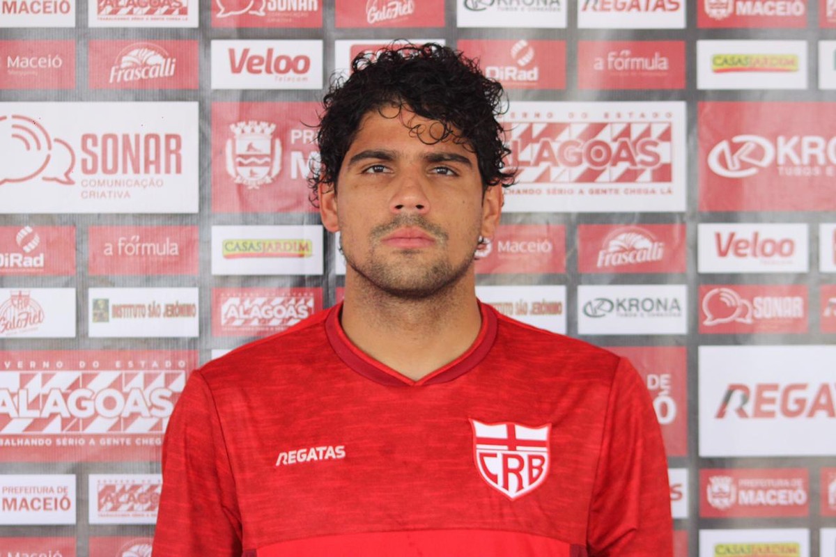 Daniel Borges se apresenta ao CRB, treina e pode ser regularizado até quinta | crb | ge