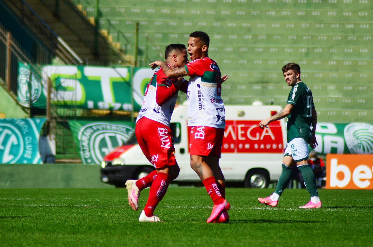 Atuações: Edu marca e se salva em goleada sofrida pelo Brusque ...