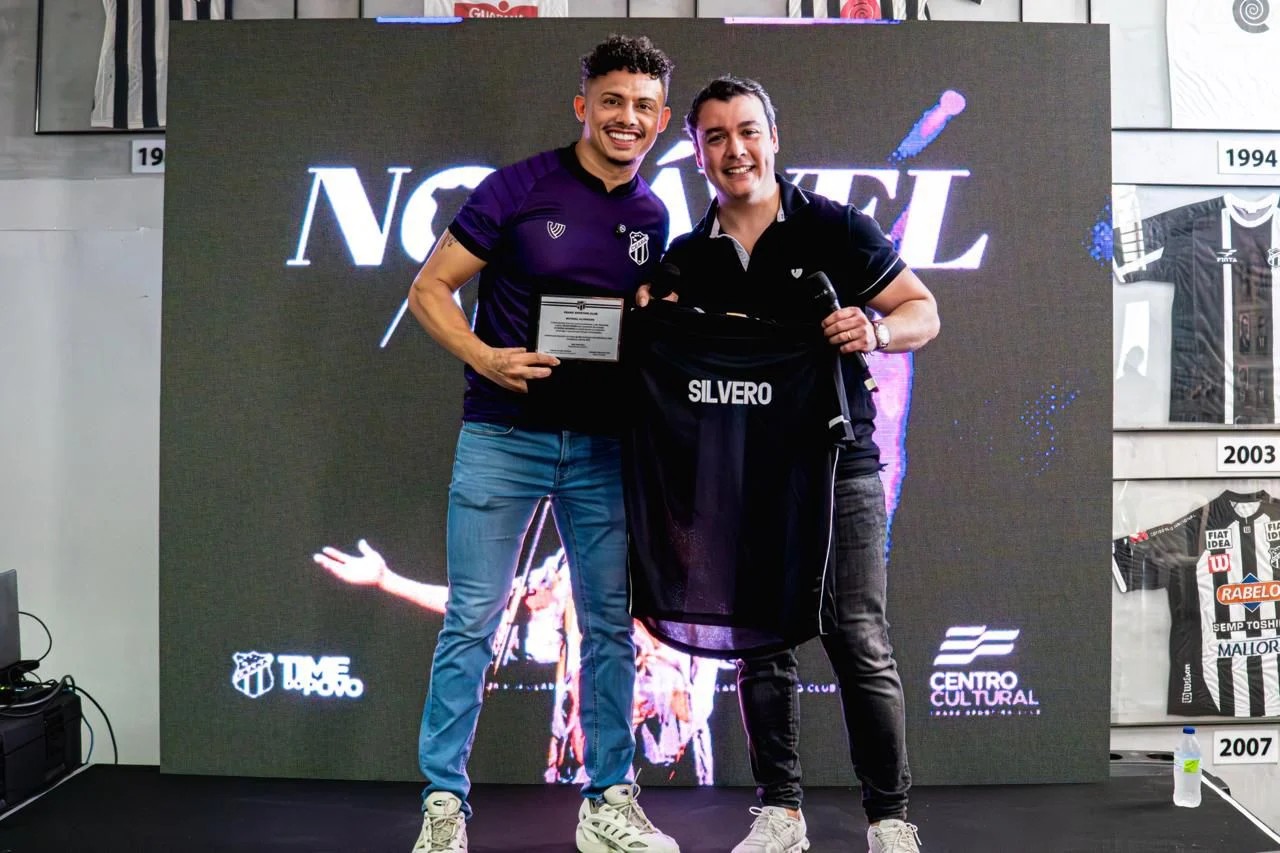 Ator Silvero Pereira é homenageado pelo Ceará