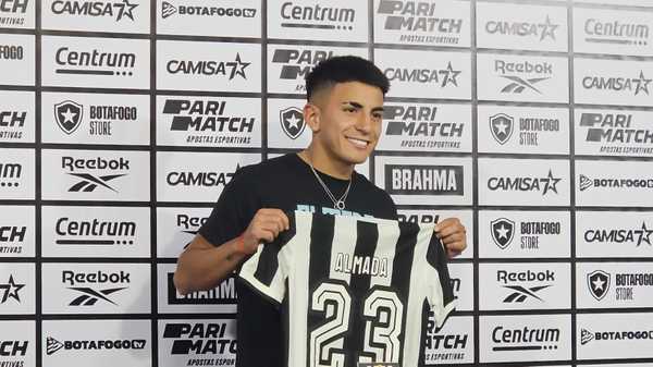 Almada despista sobre Lyon e garante "foco 100%" no Botafogo ...