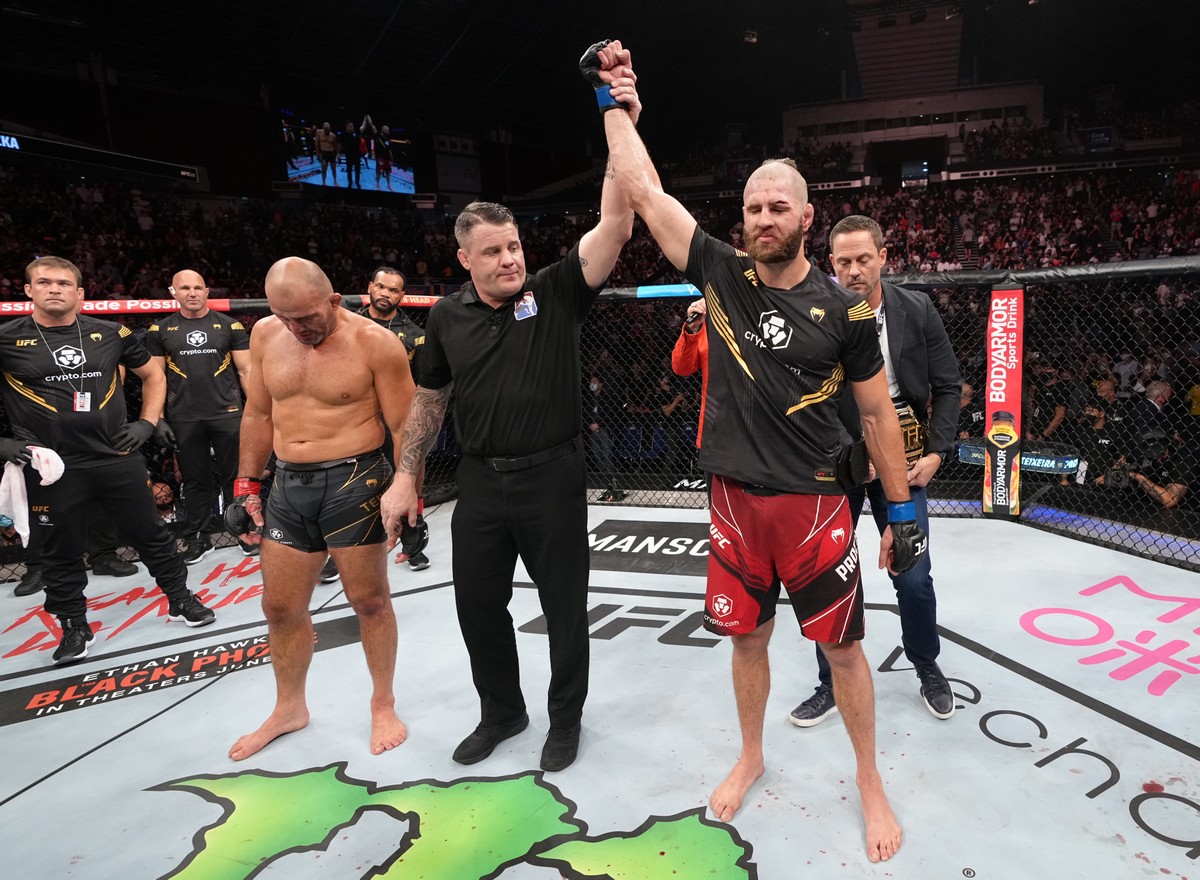 UFC 275: Prochazka faz autocrítica, mas destaca atuação de Glover: "É ...