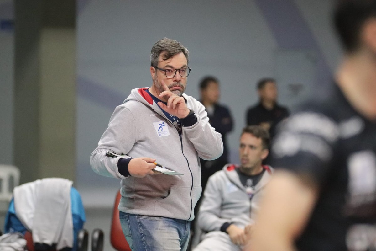 Fabiano Ribeiro aprova atuações em jogos-treinos e oportunidades para ...