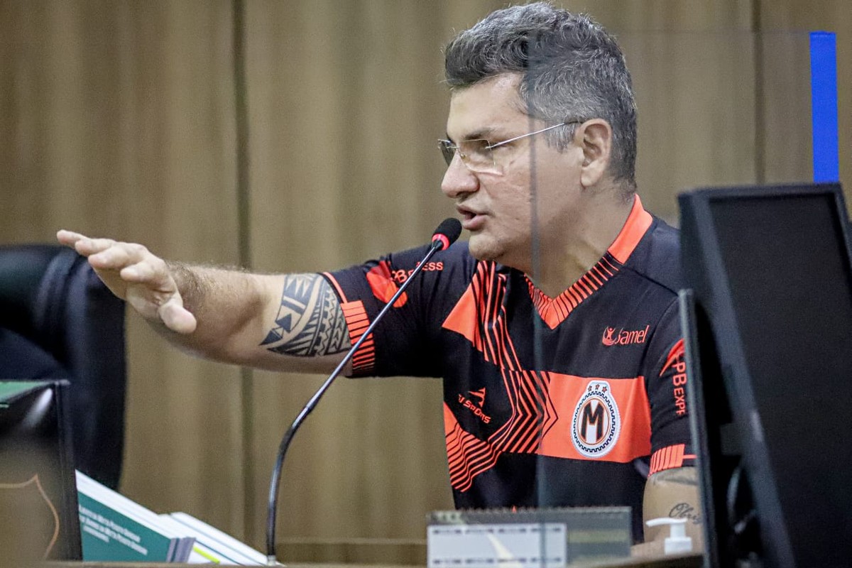 Conheça o Manauara Esporte Clube, único estreante na Série B do ...