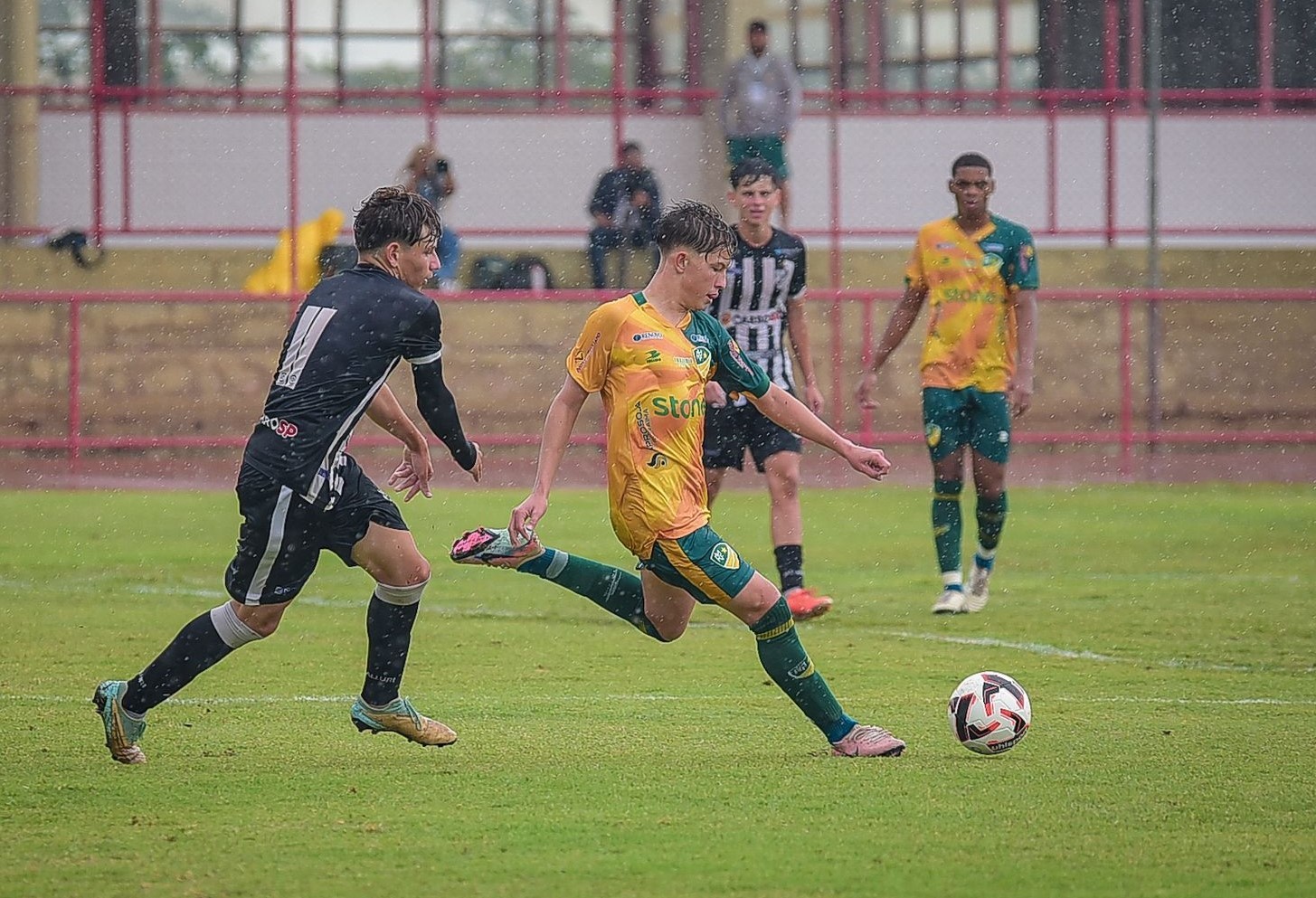 Monte Roraima vence Inter de Limeira em estreia na Supercopa Capital | Ge