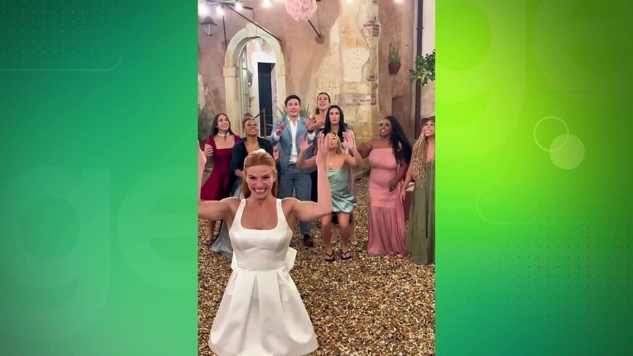 Flavinha Saraiva imita meme e se esquiva de buquê de Jade Barbosa | Ge