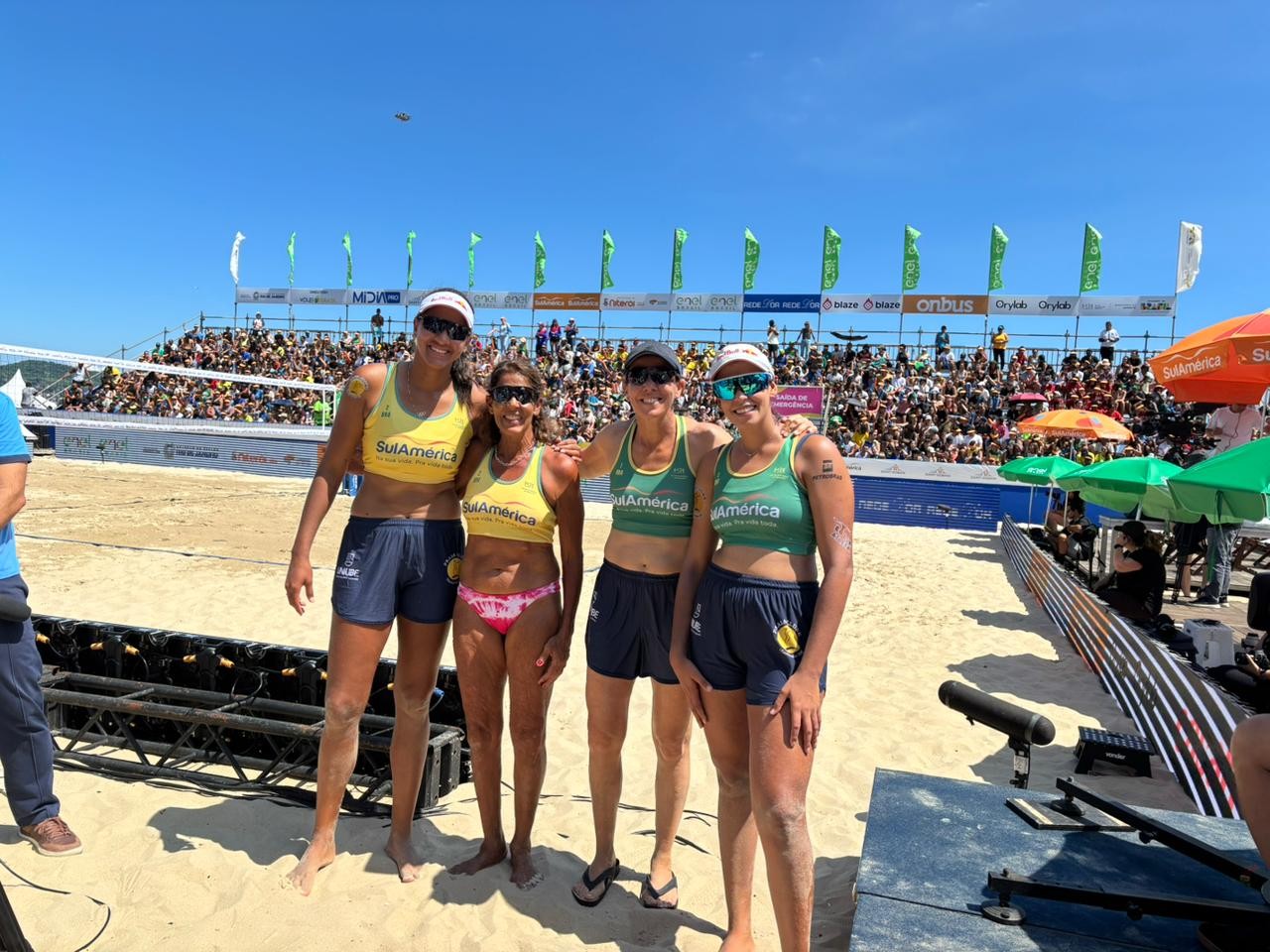Areia Games: Ana Patrícia e Jackie vencem Sandra e Duda em jogo ...