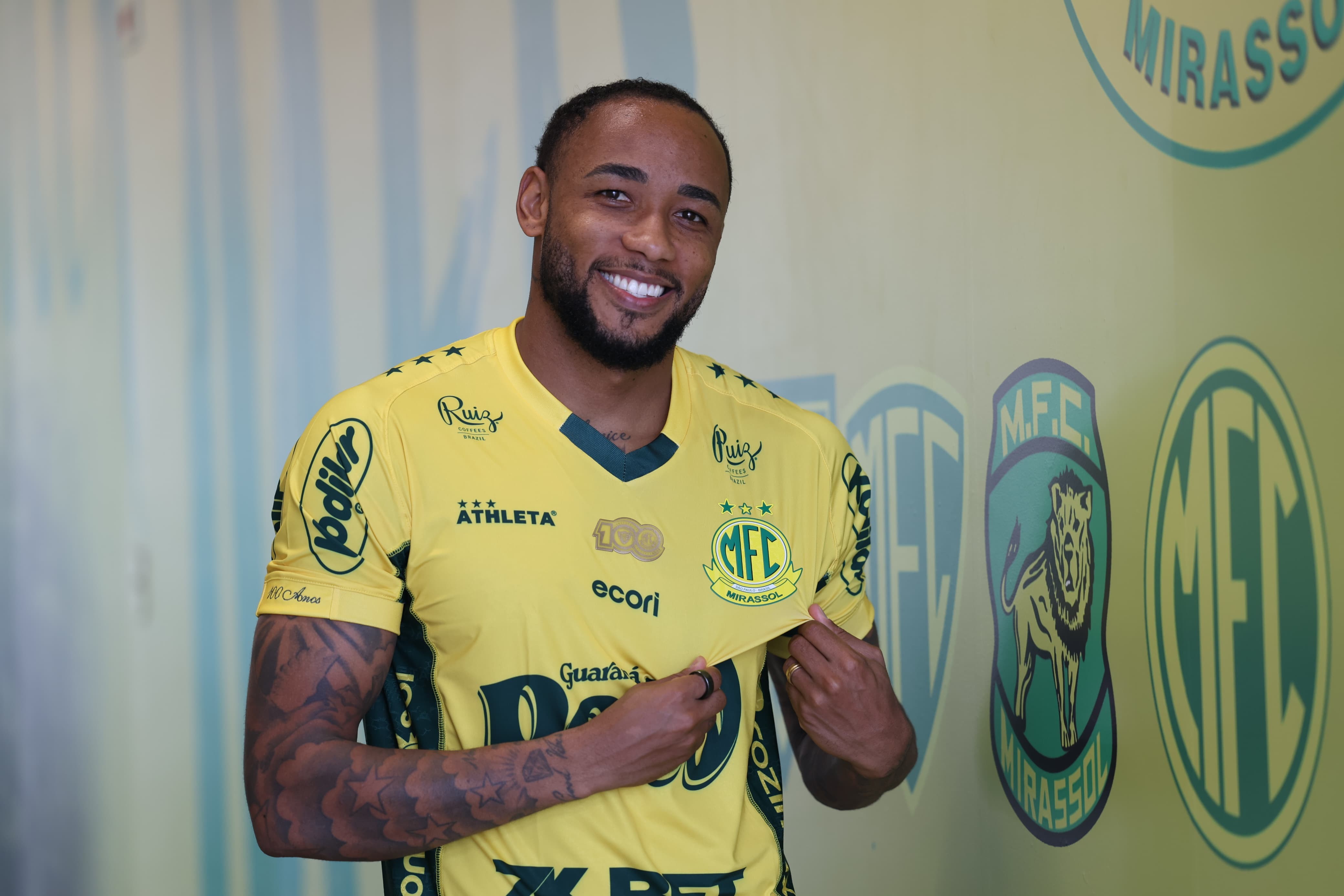 Rafa Silva é apresentado pelo Mirassol e fala em adaptação rápida ...