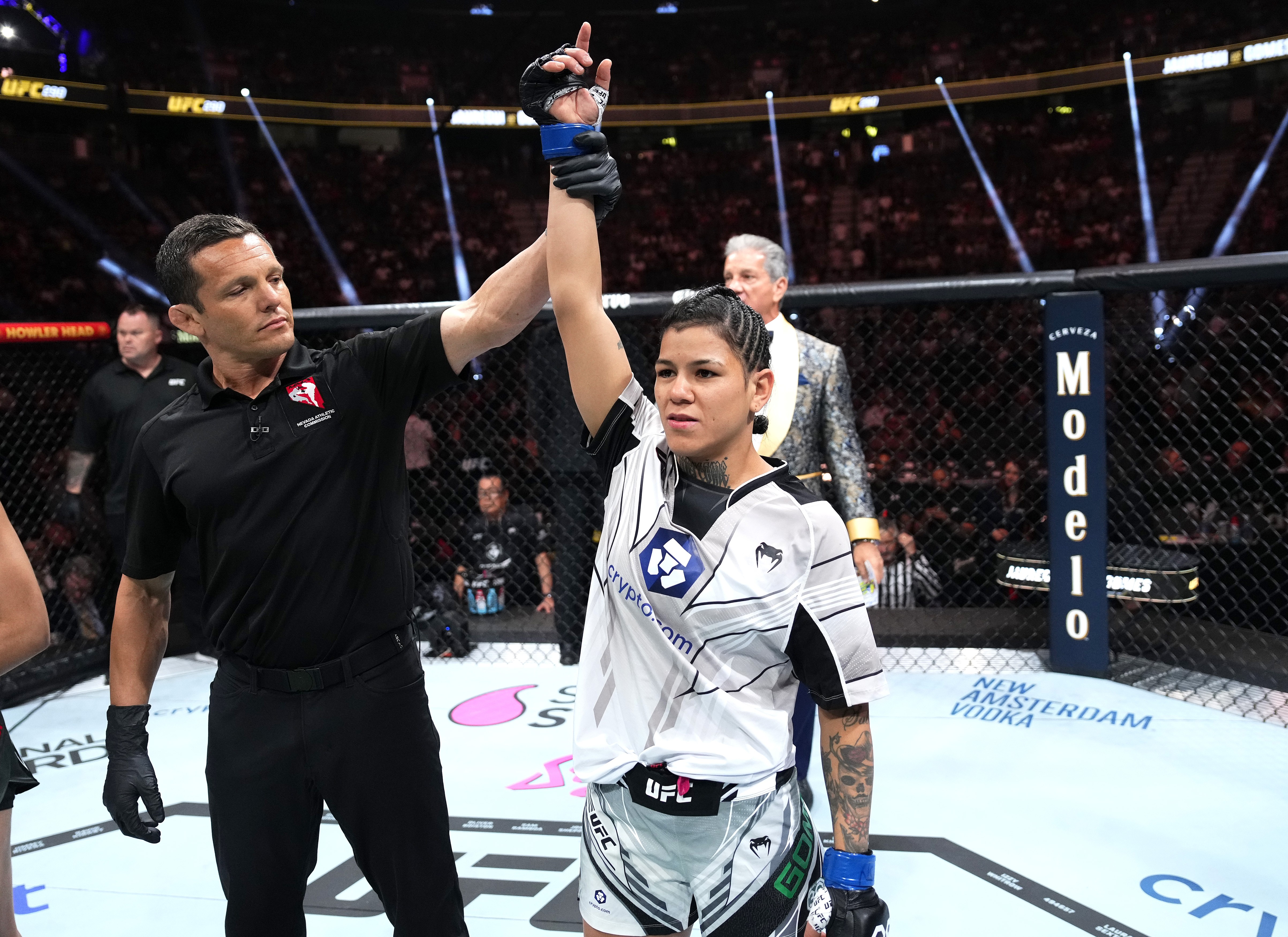Eduarda "Ronda" Moura volta ao octógono do UFC em junho para enfrentar ...