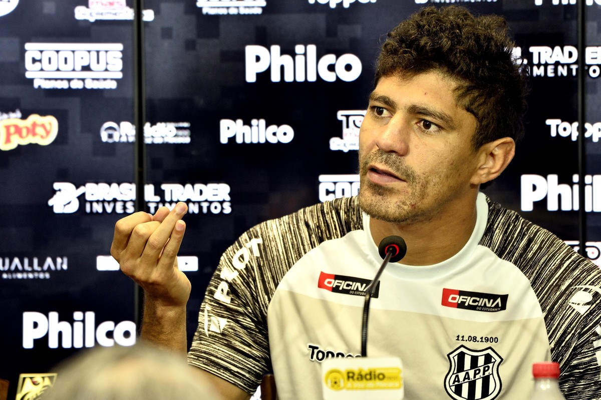 Edson revela pedido a árbitro por estar pendurado para o dérbi e diz ...