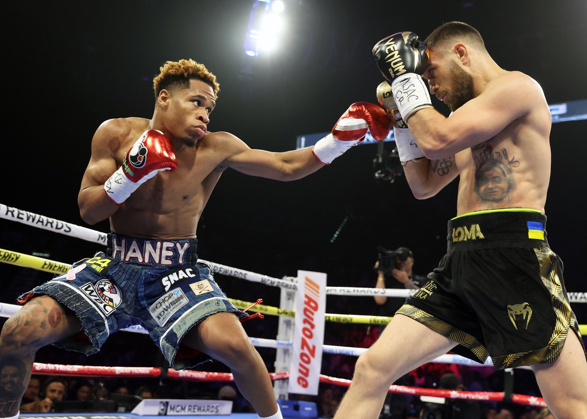 Devin Haney vence Lomachenko, mantém títulos e aumenta invencibilidade ...