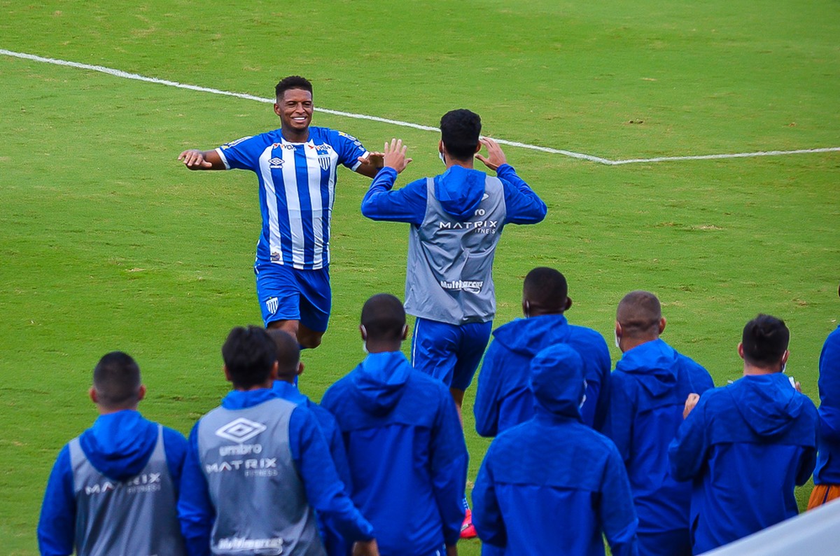 Jonathan celebra primeiro gol na temporada e valoriza disputa por ...