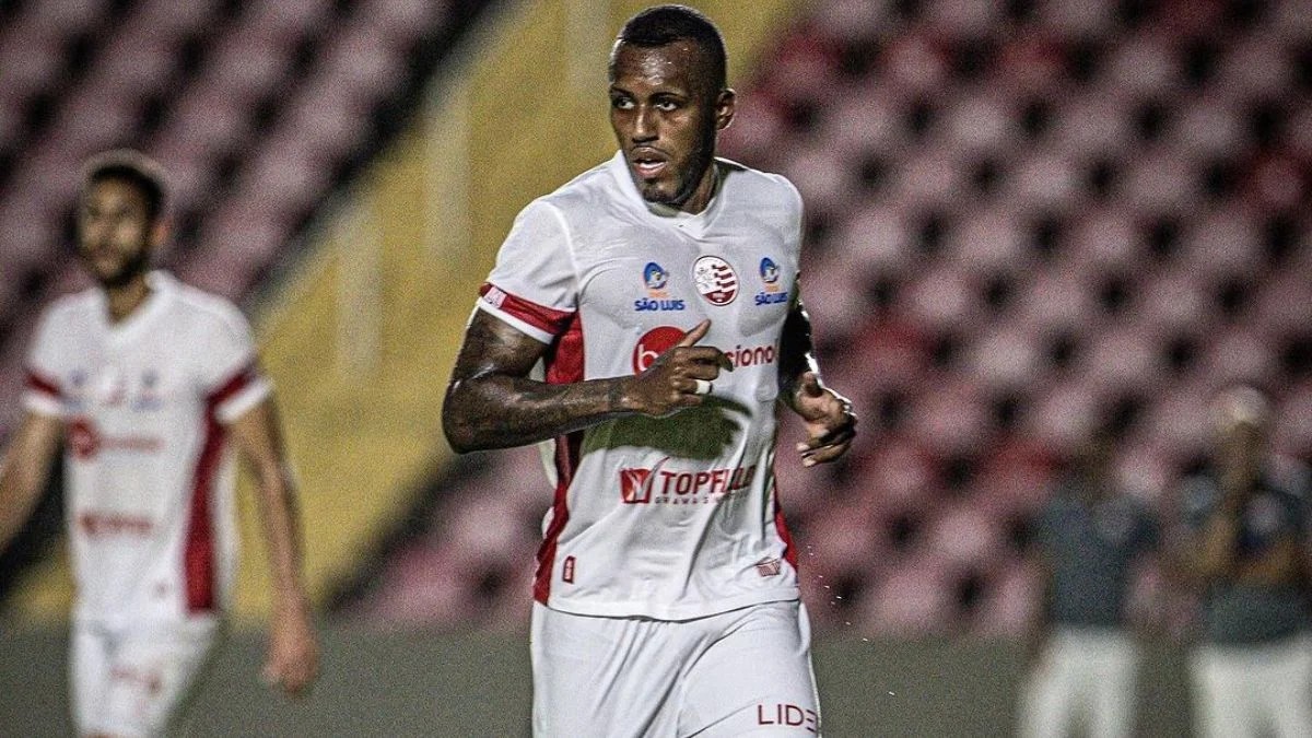 Pouco aproveitado na temporada, zagueiro pede para deixar o Náutico | náutico | ge