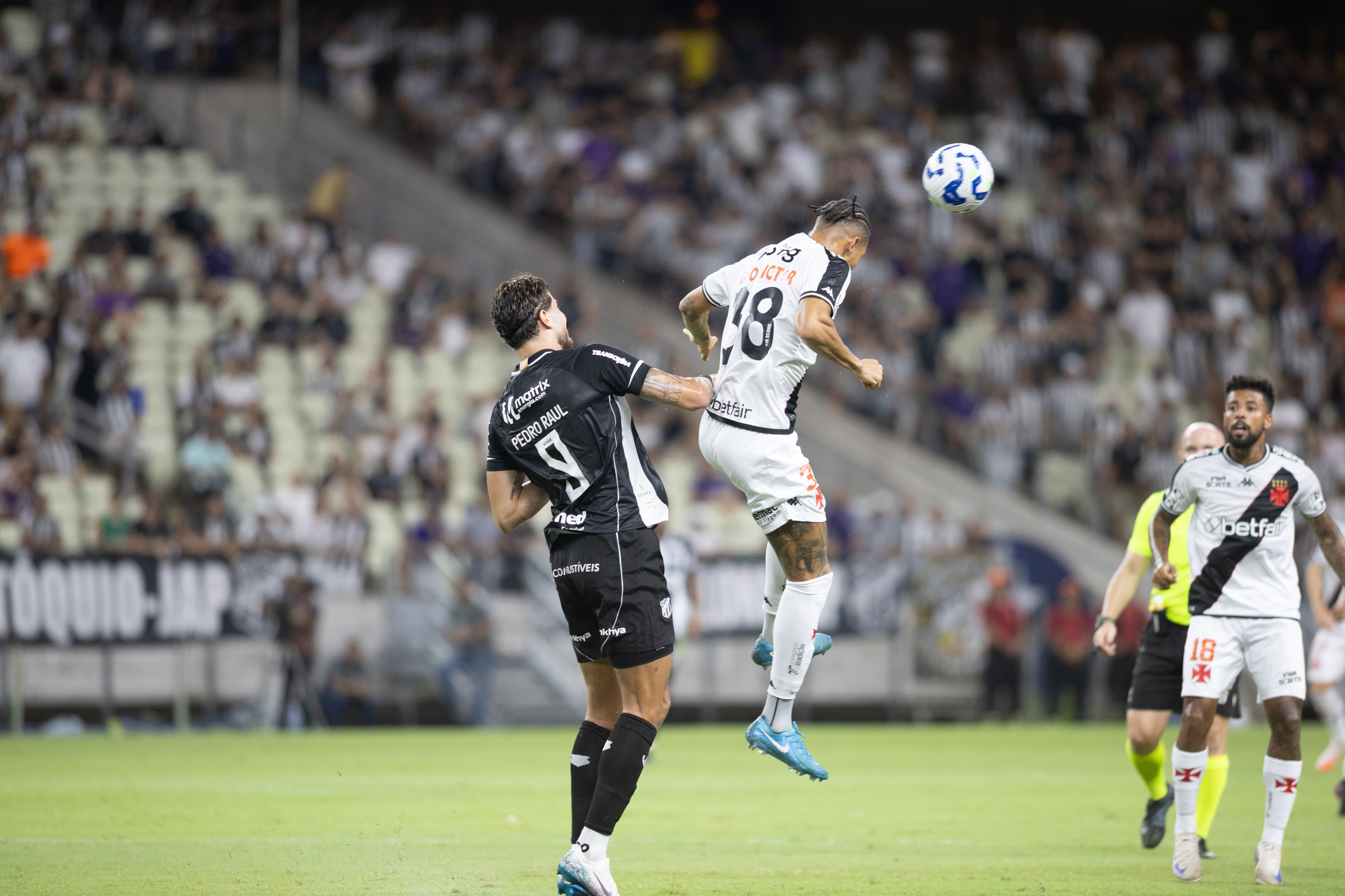 Vasco entrega gols na defesa e tem números ruins em início do ...