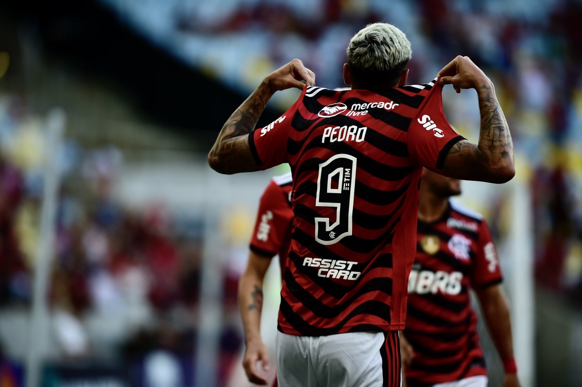 Pedro tem primeiro início como titular do Flamengo após ano de Copa e ...