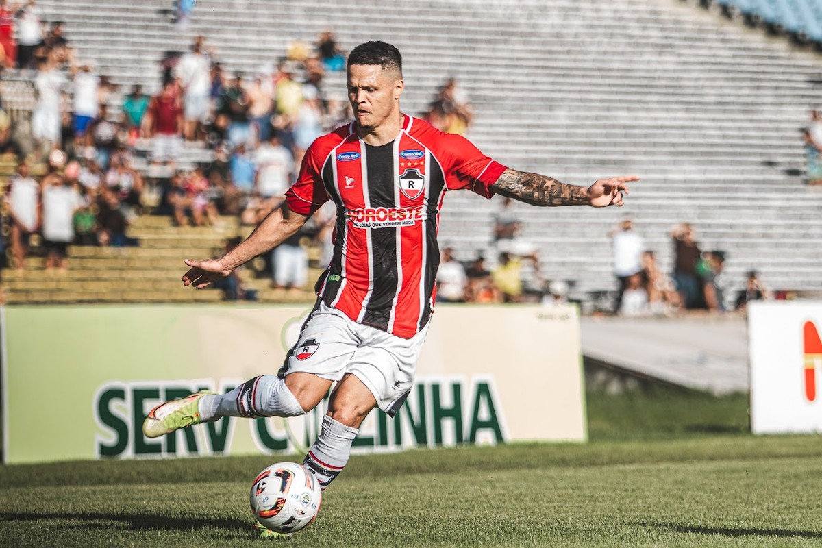 Campeão com River-PI, Buba acerta renovação com clube da Série C do ...